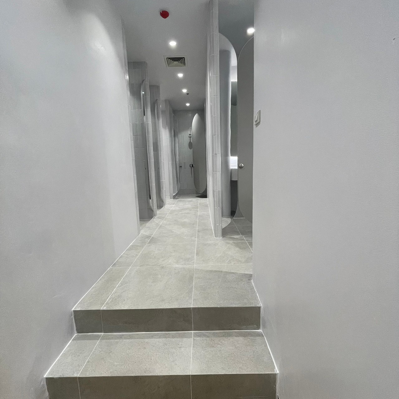 ABOUT - SPLASH BOX Music & Darkness Boxing