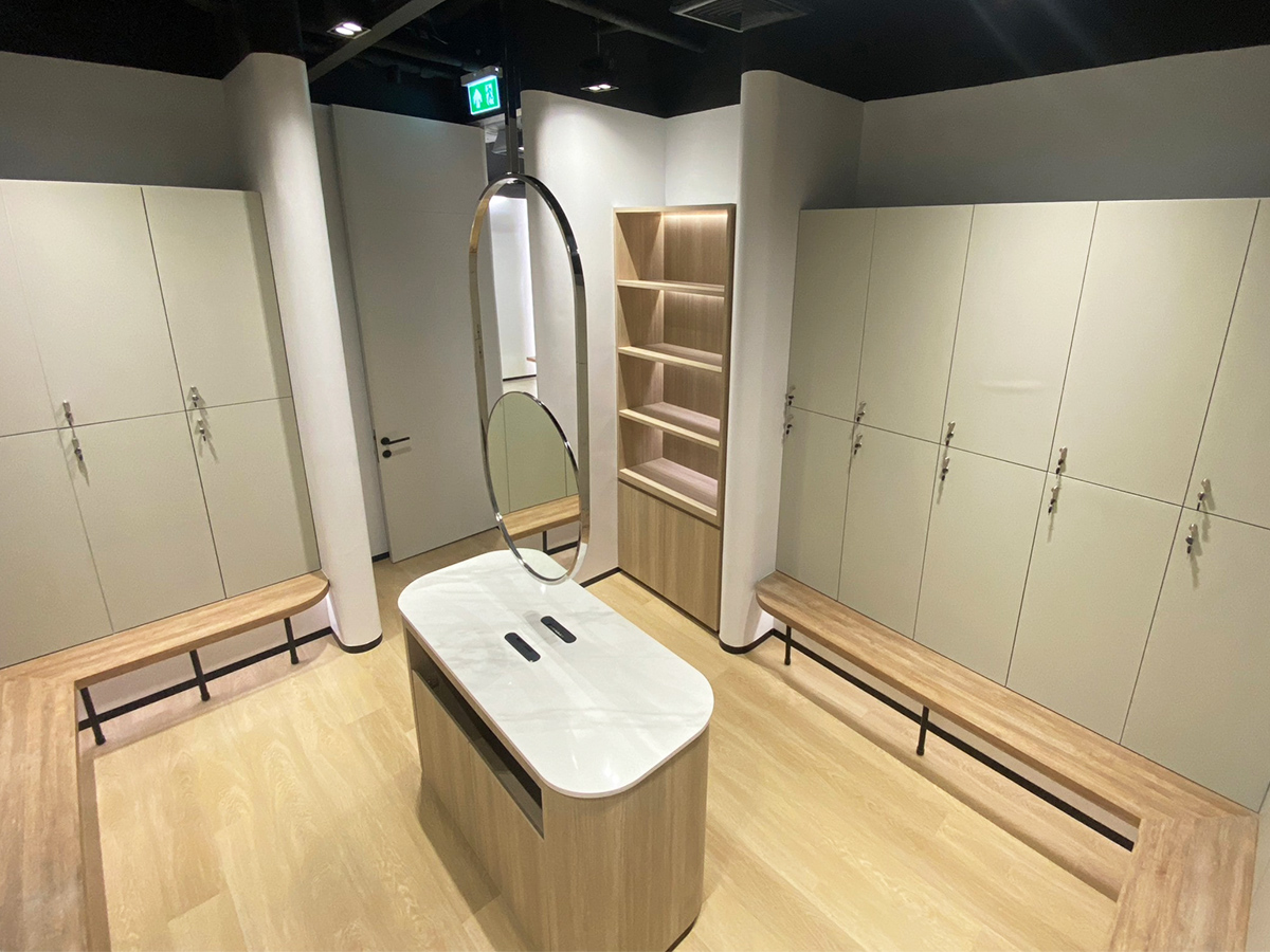 JOIN US - SPLASH BOX Music & Darkness Boxing